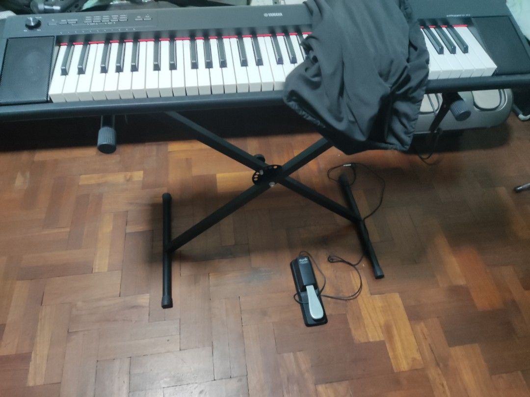 Yamaha Piaggero NP12 keyboard with FREE X Stand, Sustain Pedal and Dust Cover, Hobbies & Toys ...