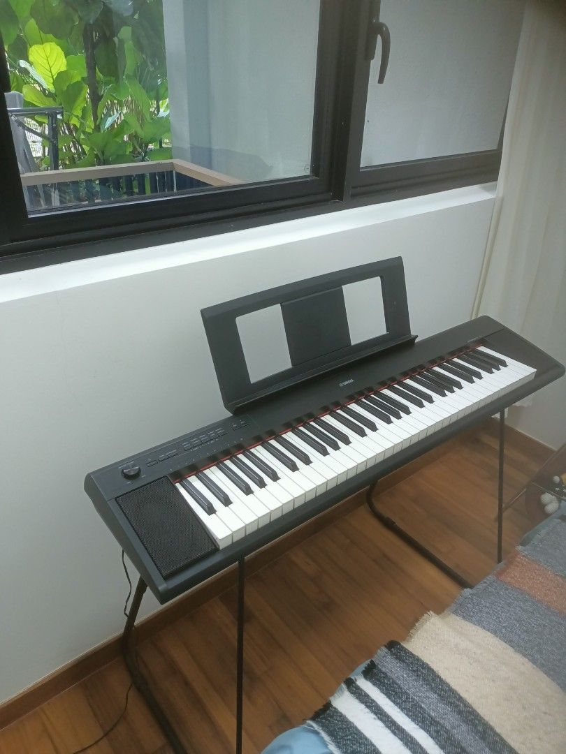 Yamaha Piaggero NP-12 Keyboard Piano, Hobbies & Toys, Music & Media ...