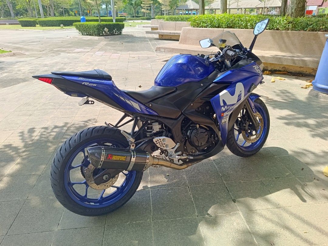 Yamaha R25 V1, Motorbikes on Carousell