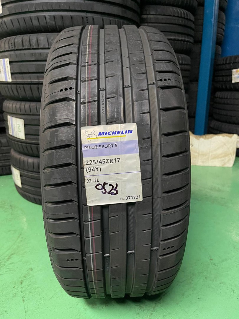 225/45/17 PS5 Michelin, Car Accessories, Tyres & Rims on Carousell