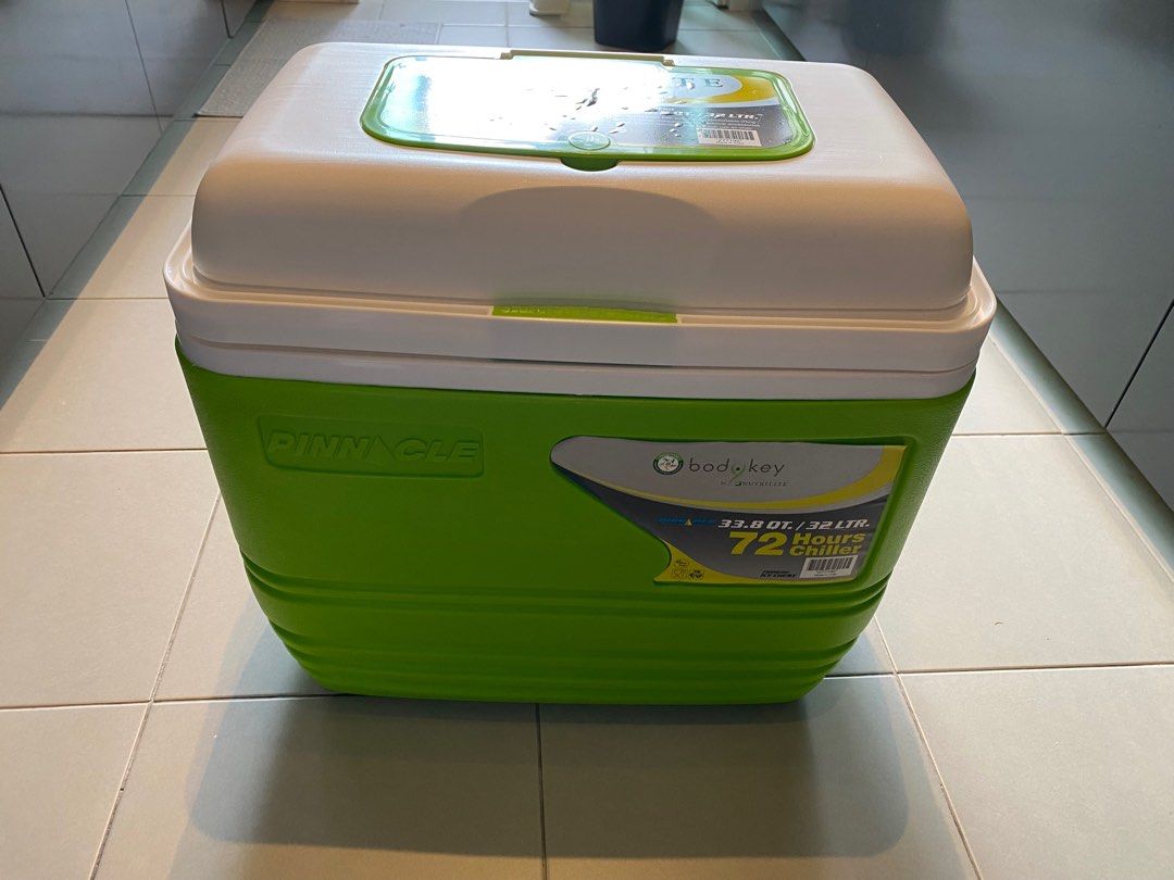 32L cooler box (72 hrs chiller), Furniture & Home Living, Kitchenware & Tableware, Other ...