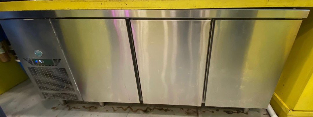 Aeglos 3 Door Undercounter Chiller, TV & Home Appliances, Kitchen ...