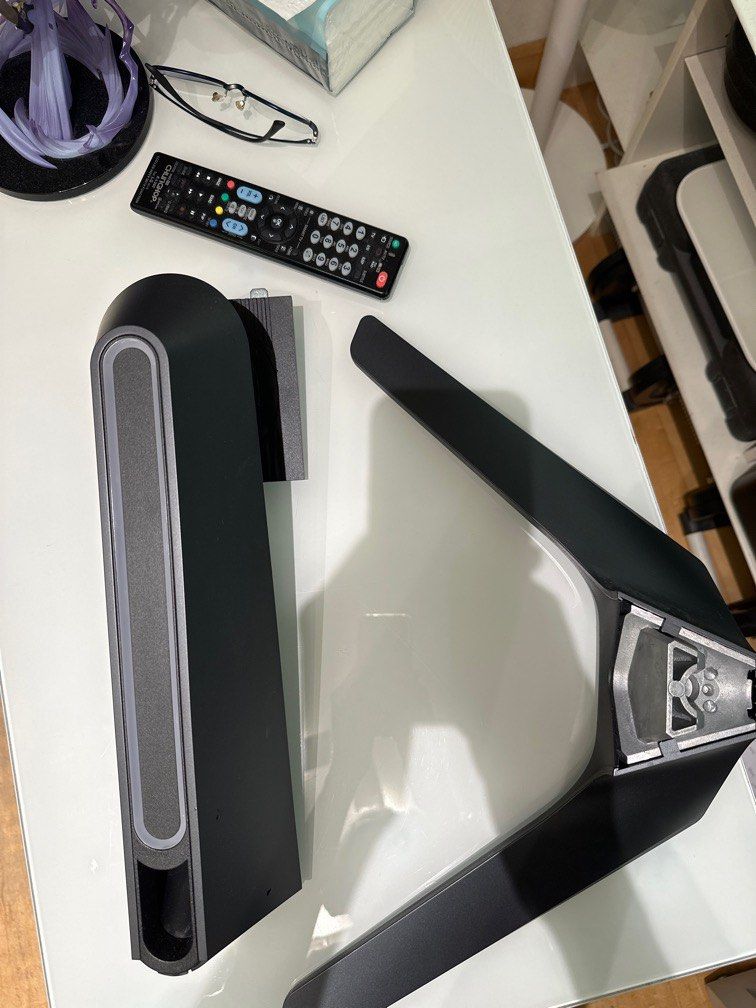 Alienware 顯示腳架, 電腦＆科技, 電腦周邊及配件, 電子屏幕 - Carousell