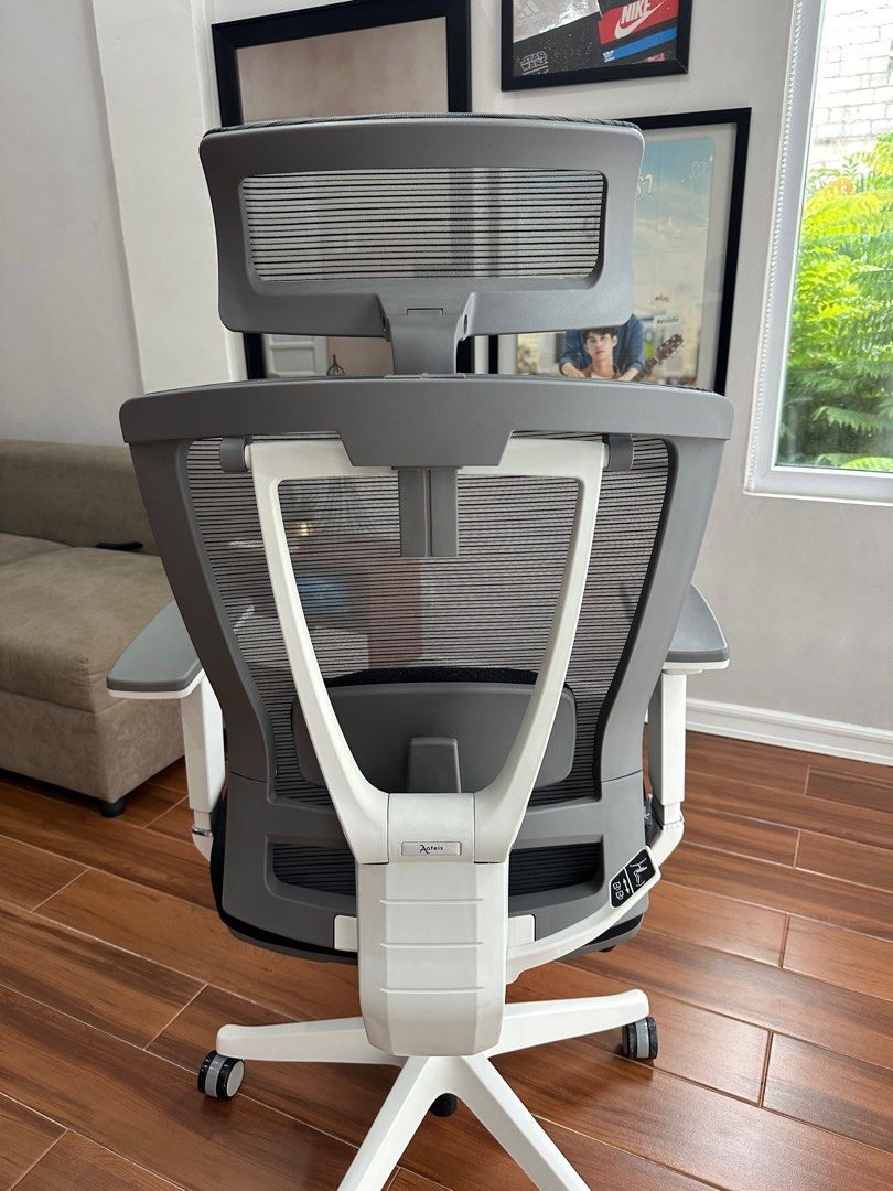 Aofeis ErgoChair ALPHA Ergonomic Office Computer Chair With Leg Rest ...