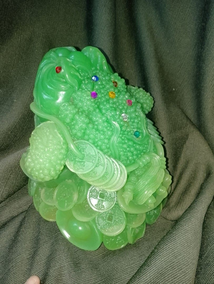 Chinese Lucky Charms Green and Orange Lucky Toads and Laughing Buddha ...