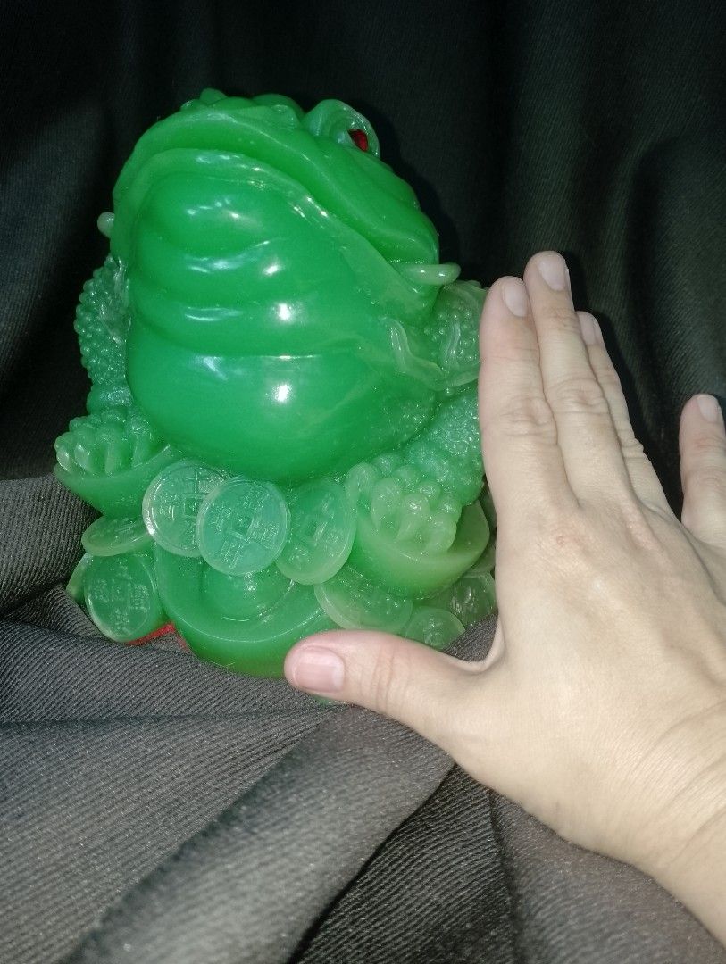Chinese Lucky Charms Green and Orange Lucky Toads and Laughing Buddha ...