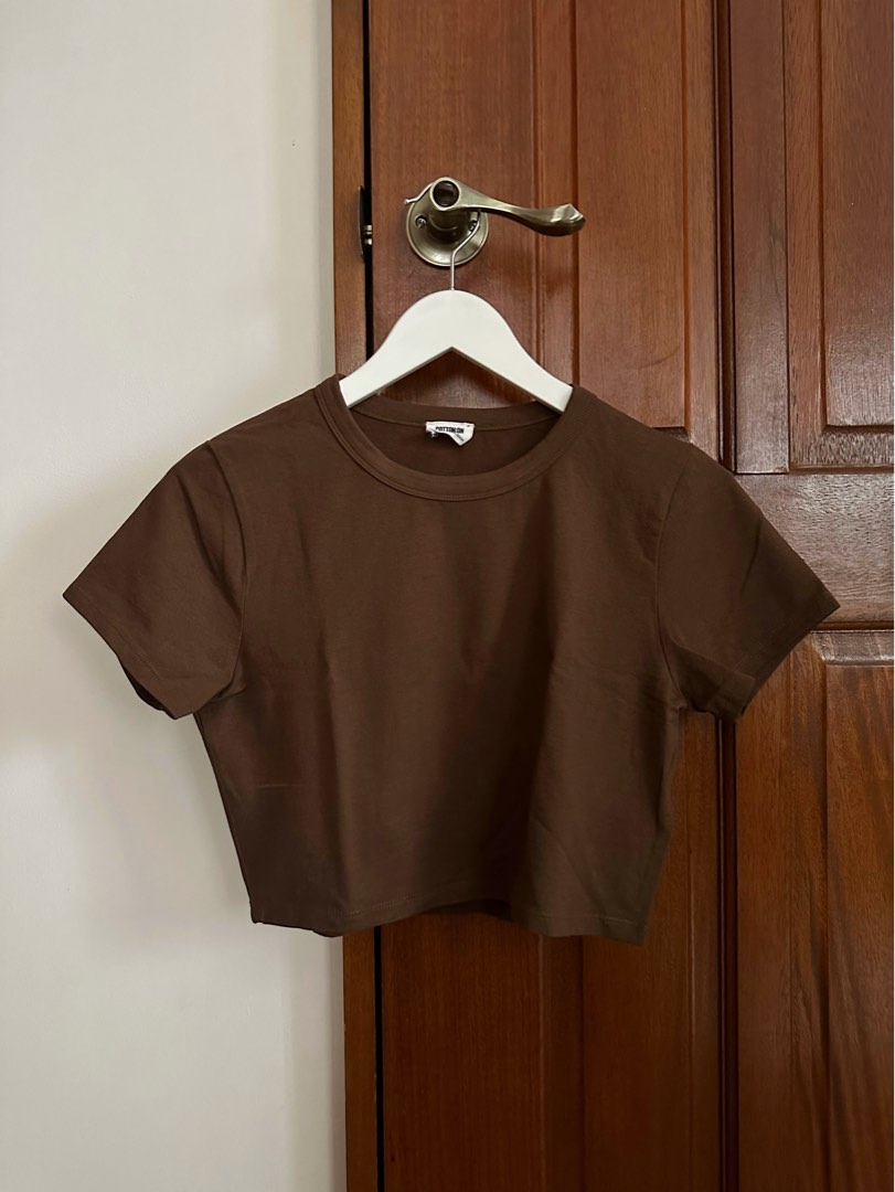 Cotton On Brown Micro Crop Tee, Women's Fashion, Tops, Shirts on Carousell