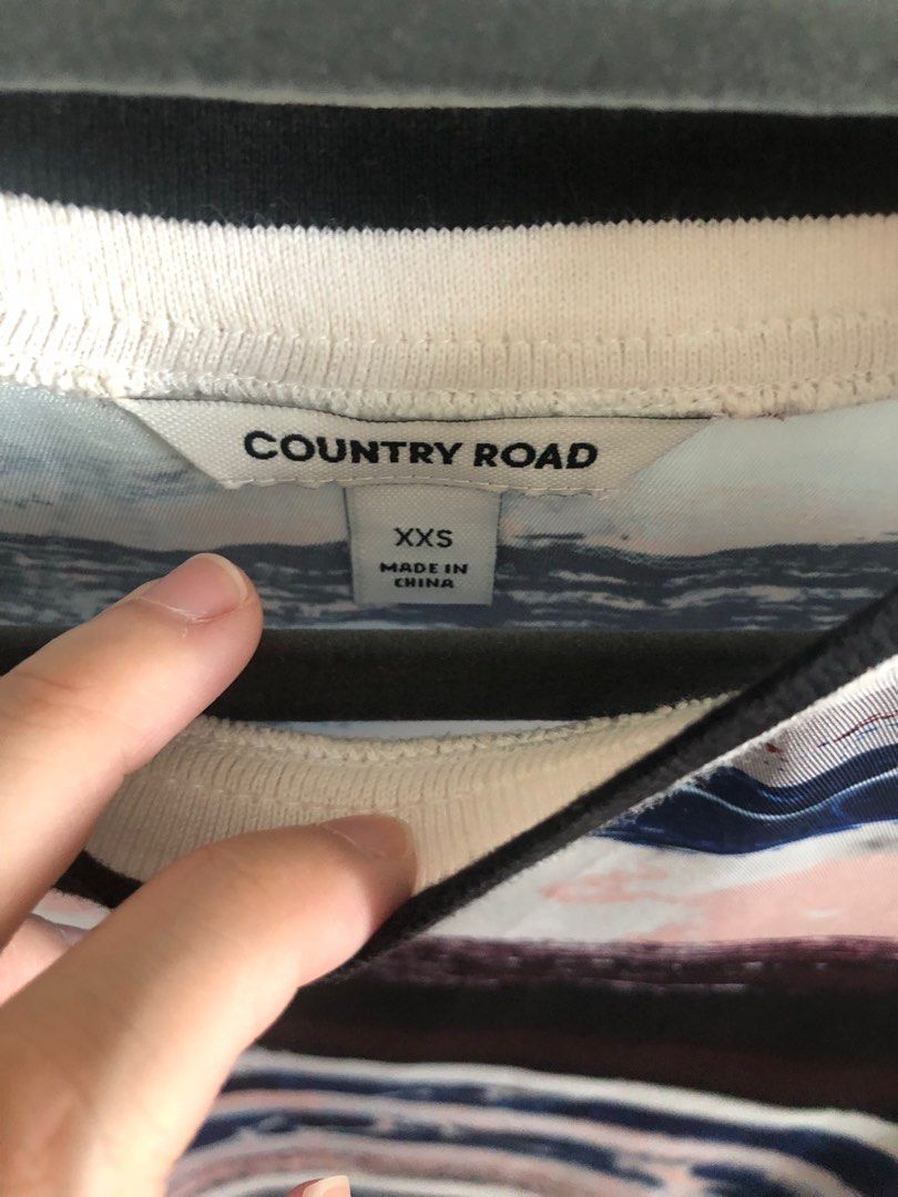 Country Road Top, Women's Fashion, Tops, Blouses on Carousell