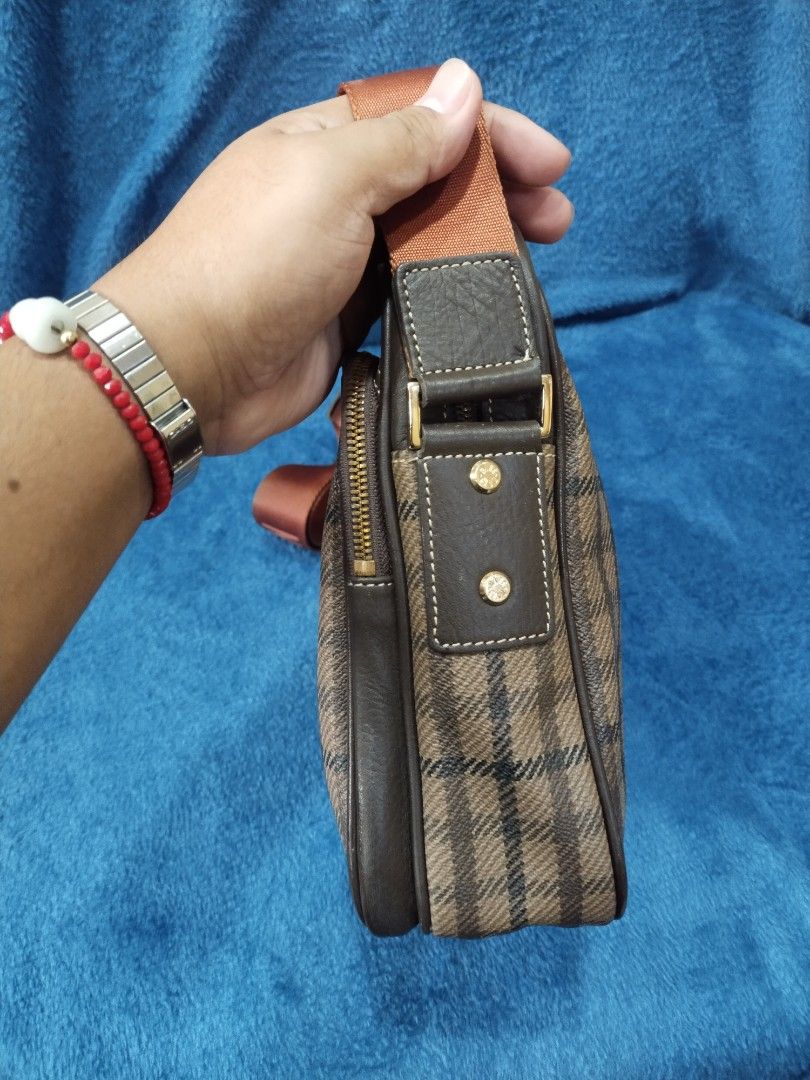 DAKS LONDON PVC GENUINE LEATHER SLING BAG FOR MEN, Men's Fashion, Bags, Sling Bags on Carousell