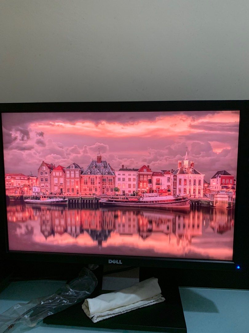 Dell U2410 monitor 24 inch , Computers & Tech, Parts & Accessories ...