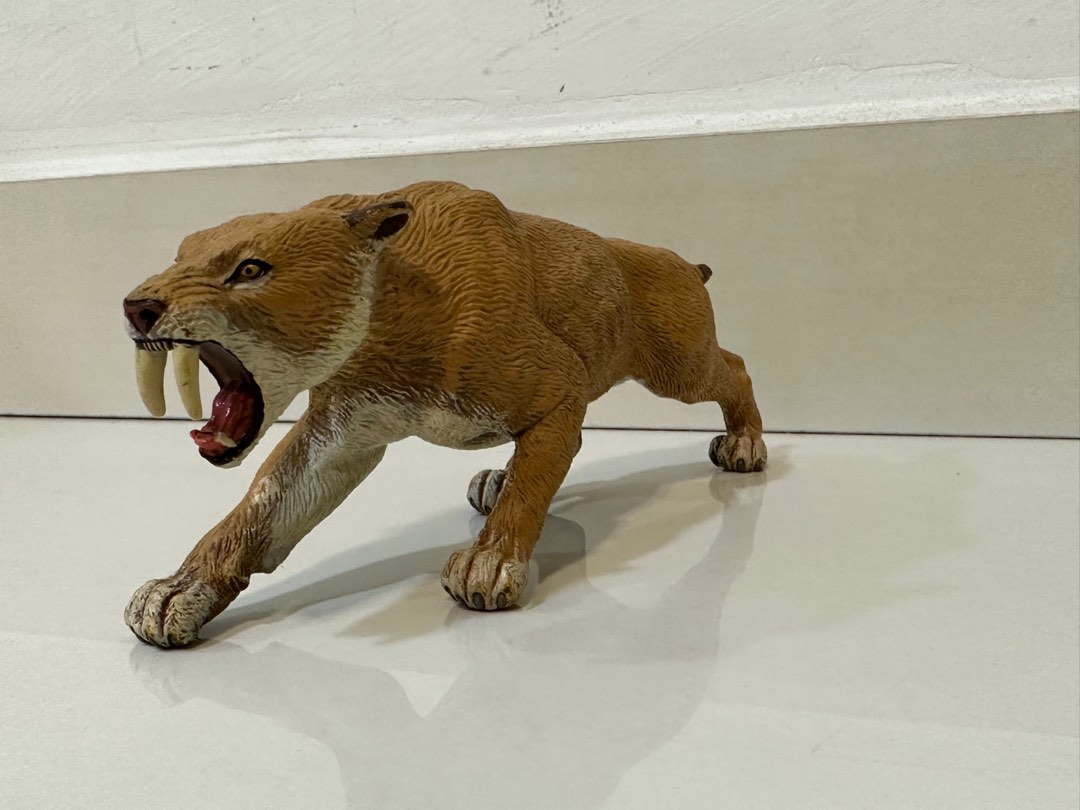 Dinosaurs Papo Smilodon Saber Tooth Tiger!!!, Hobbies & Toys, Toys ...
