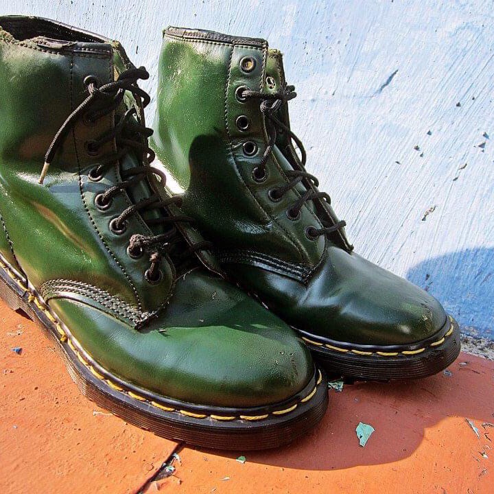 Dr Martens Dr Martens Docmart Docmarts1460 8 Hole Boots Green Smooth ...