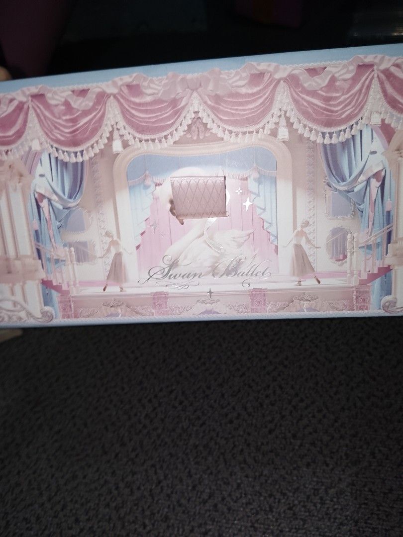 Flower Knows Swan Ballet Box, Beauty & Personal Care, Face, Makeup on ...