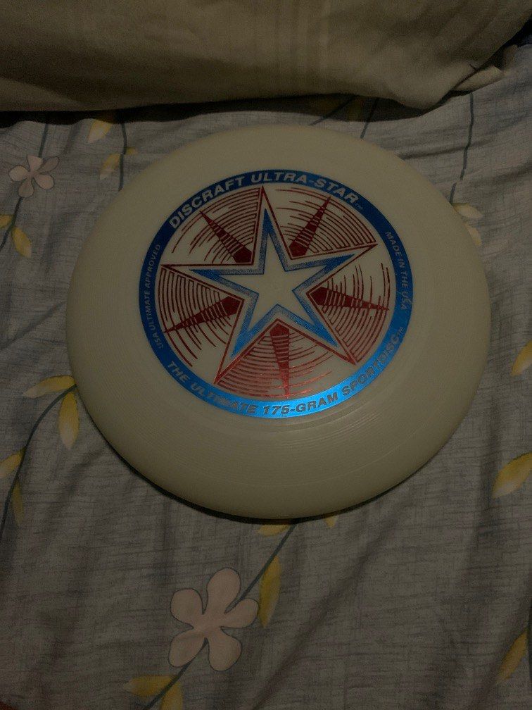 Frisbee Discraft ultra-star, Sports Equipment, Other Sports Equipment ...