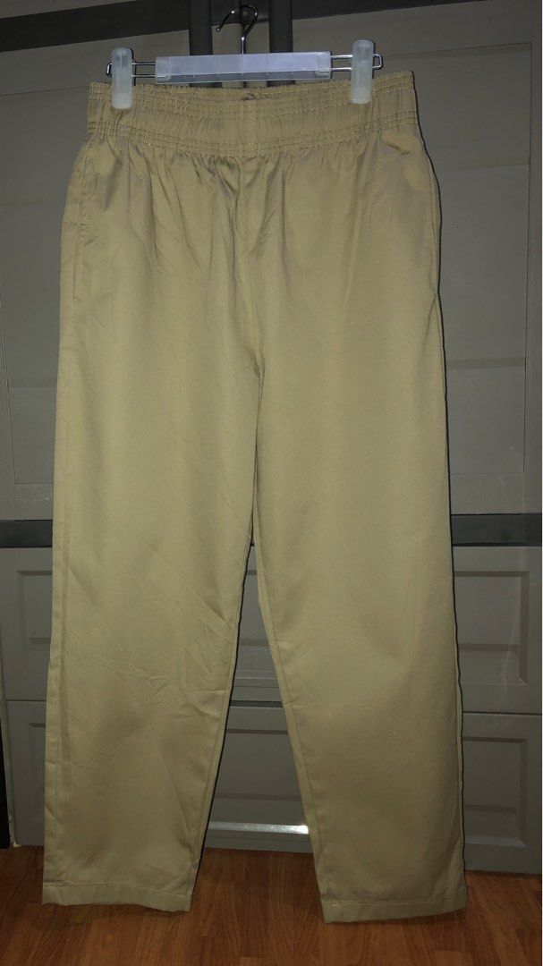 GU by UNIQLO Chef Pants, Women's Fashion, Bottoms, Other Bottoms on ...