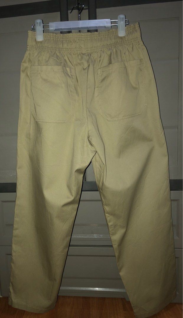 GU by UNIQLO Chef Pants, Women's Fashion, Bottoms, Other Bottoms on ...
