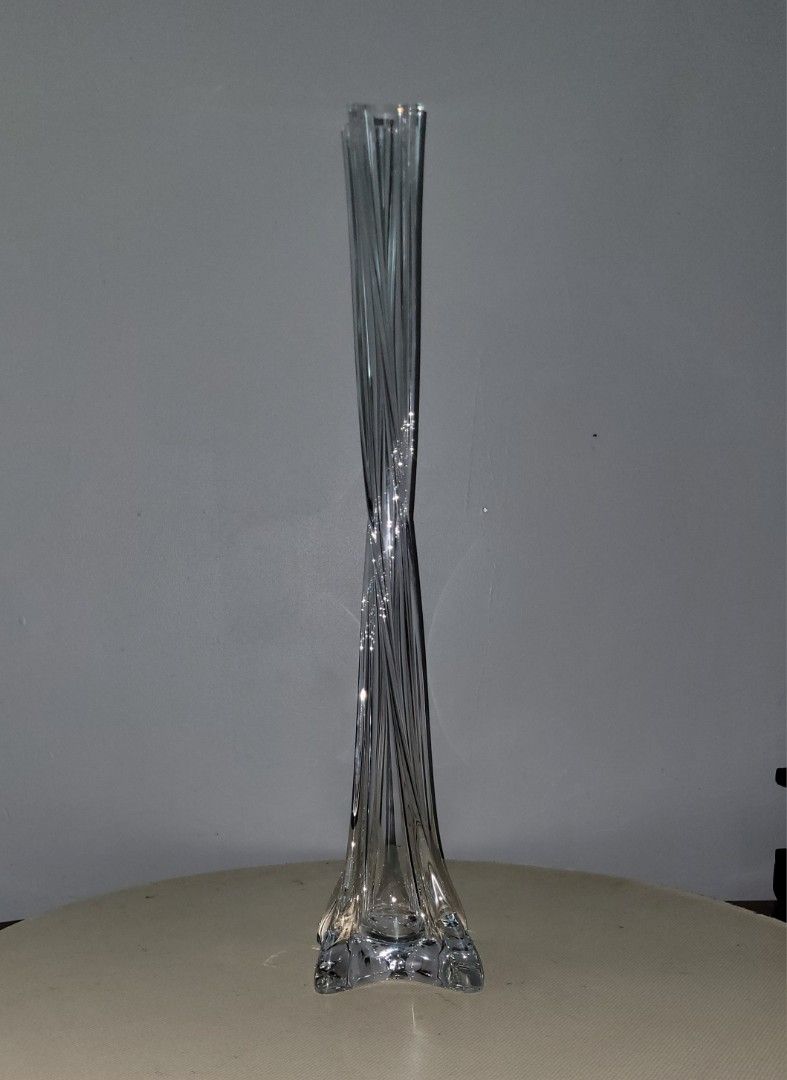 Hand blown clear glass vase, Furniture & Home Living, Home Decor, Vases ... Hand blown clear glass vase, Furniture & Home Living, Home Decor, Vases ...