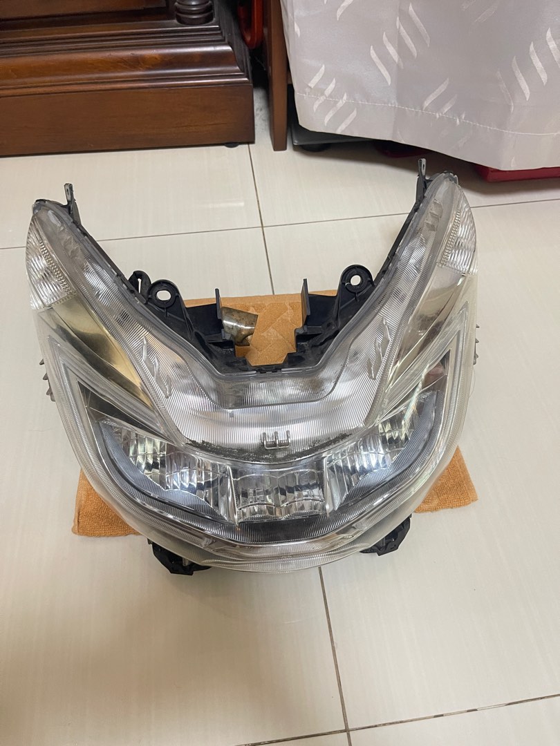 Honda PCX 150 V2 Headlight (LED), Motorcycles, Motorcycle Accessories ...