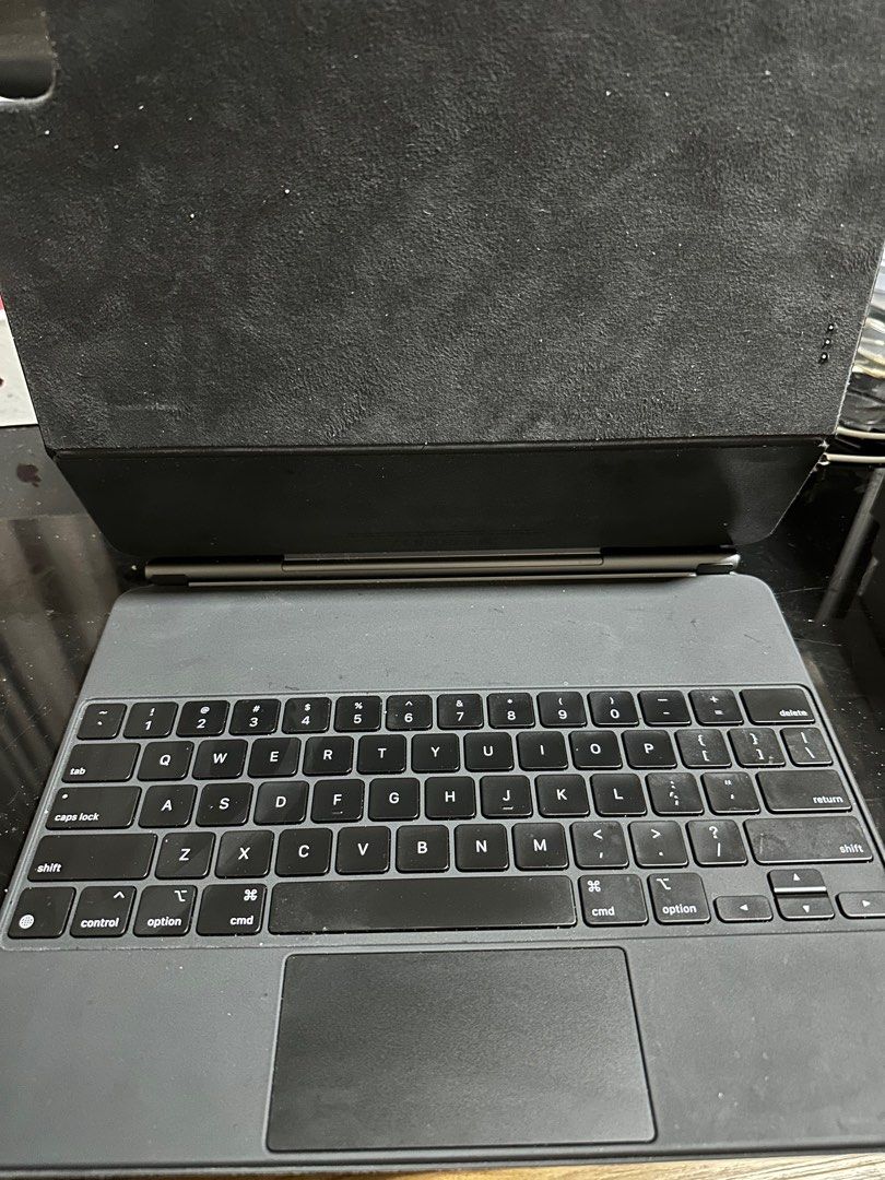 Ipad Magic Keyboard case, Mobile Phones & Gadgets, Tablets, iPad on ...