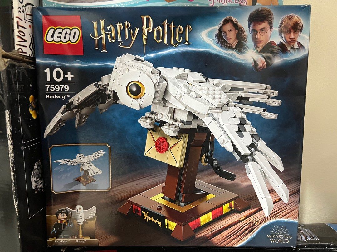 Lego 75979 Harry Potter Hedwig with customized showbox, Hobbies & Toys ...