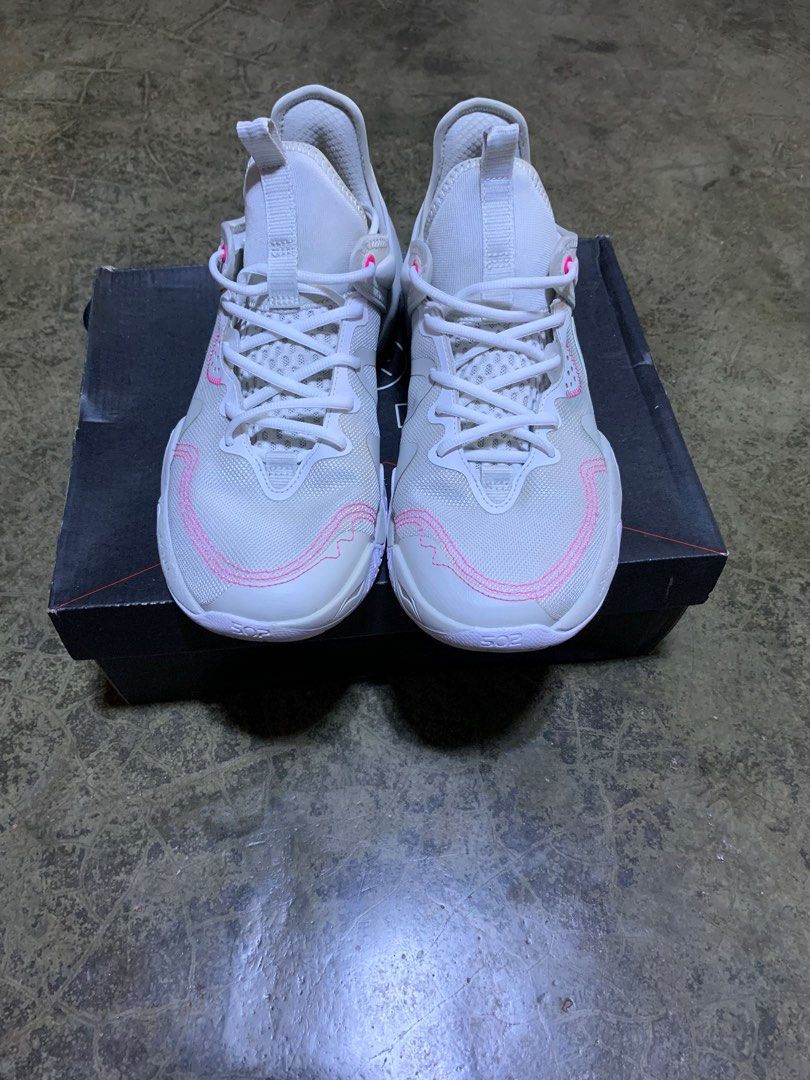 Lining Wade DLO Ice Blood V2 “350”, Men's Fashion, Footwear, Sneakers ...