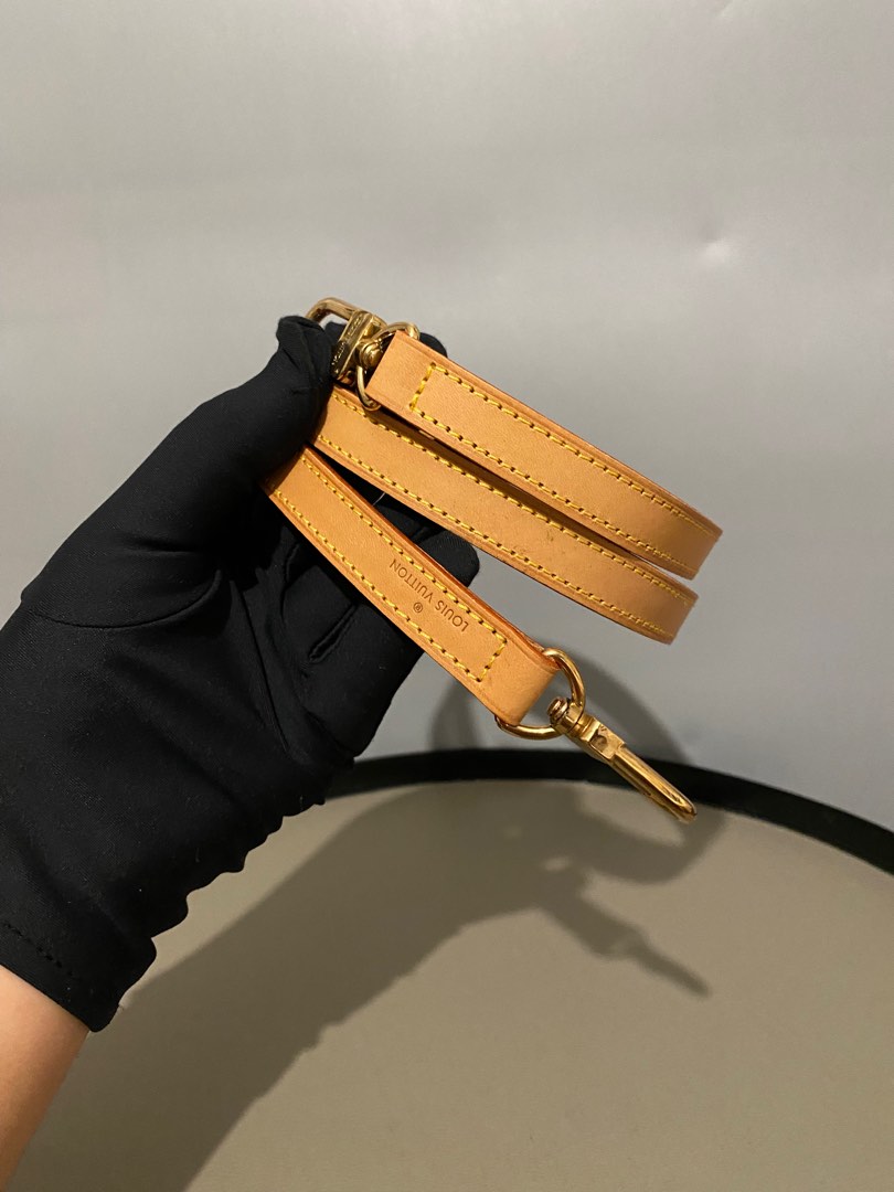 LOUIS VUITTON LV STRAP, Luxury, Accessories on Carousell