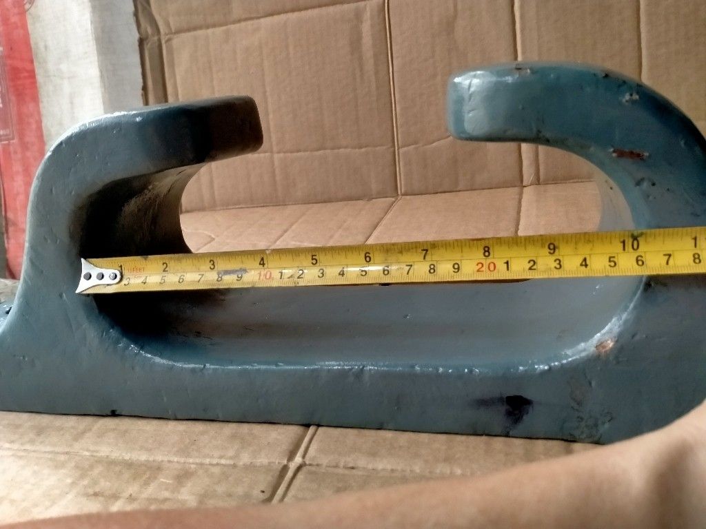 Marine Open Chock for diameter 3" rope, Commercial & Industrial ...