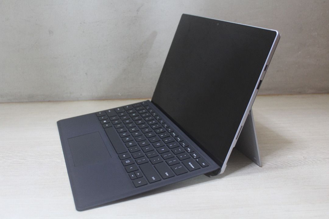 Microsoft Surface pro 7 PLUS i5-1135G7 Ram 8gb ssd 256gb Tablet pc ...
