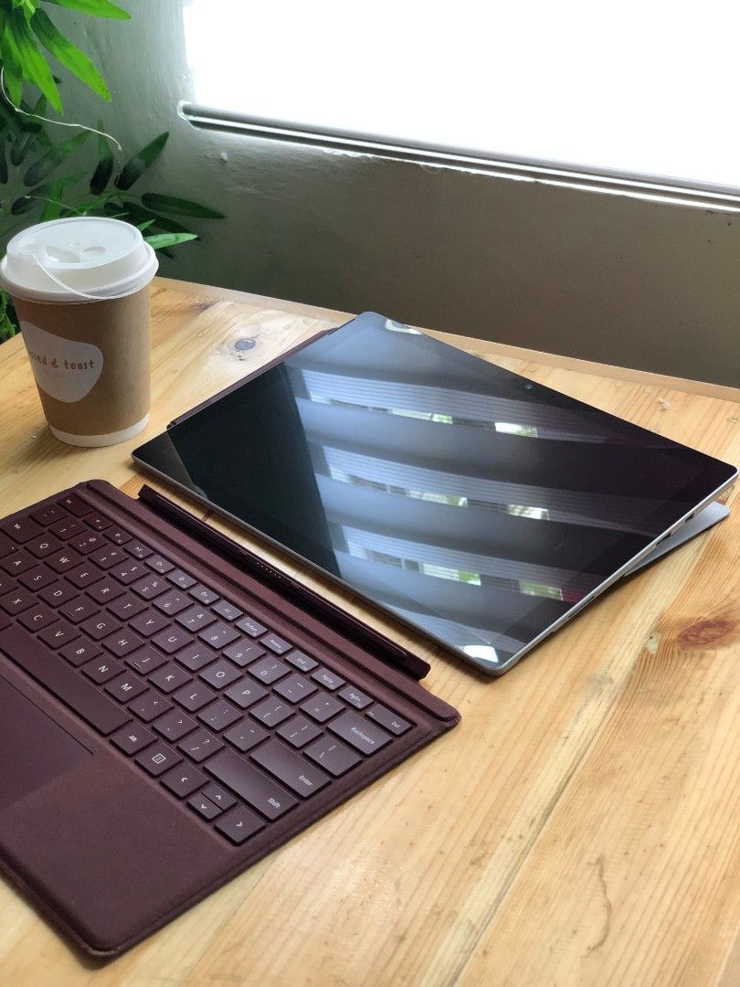 Microsoft Surface Pro i5 Touch-Screen 2 in 1 Detachable Laptop ...