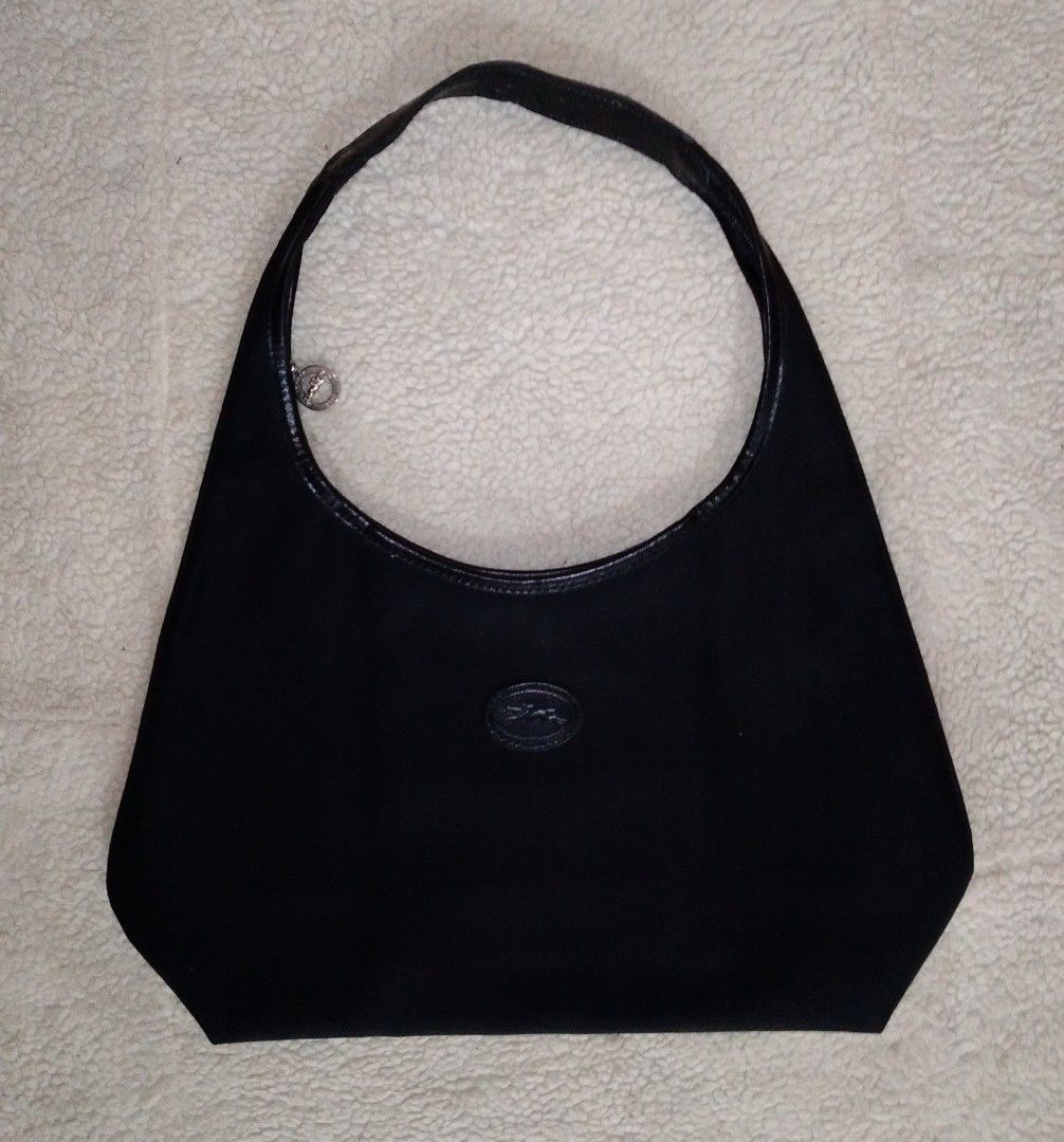 Missy's LONGCHAMP Black Hobo Bag, Women's Fashion, Bags & Wallets ...