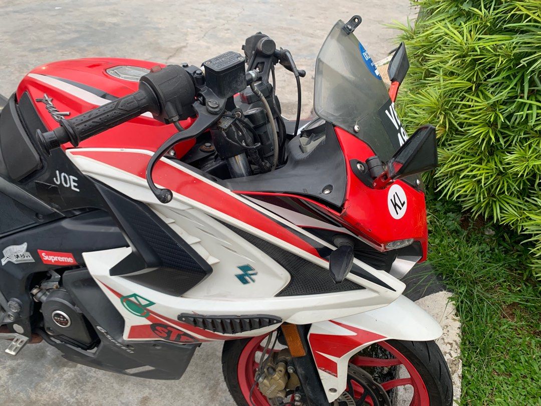 Modenas pulsar rs200, Motorbikes on Carousell