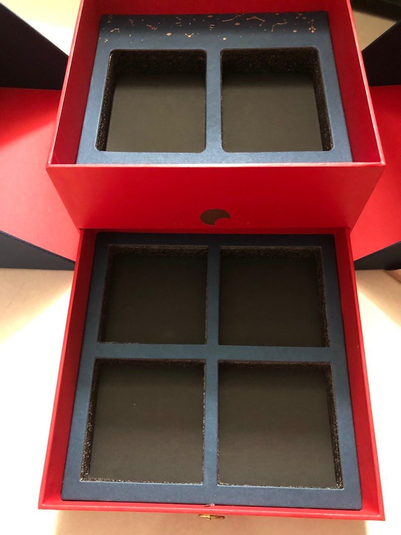 Mooncake box, Women's Fashion, Jewelry & Organisers, Accessory holder ...