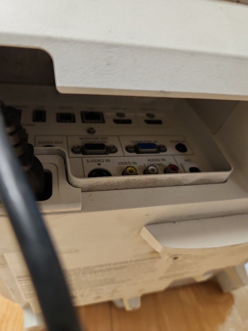 NEC UM330E UST Short Throw projector, TV & Home Appliances, TV ...