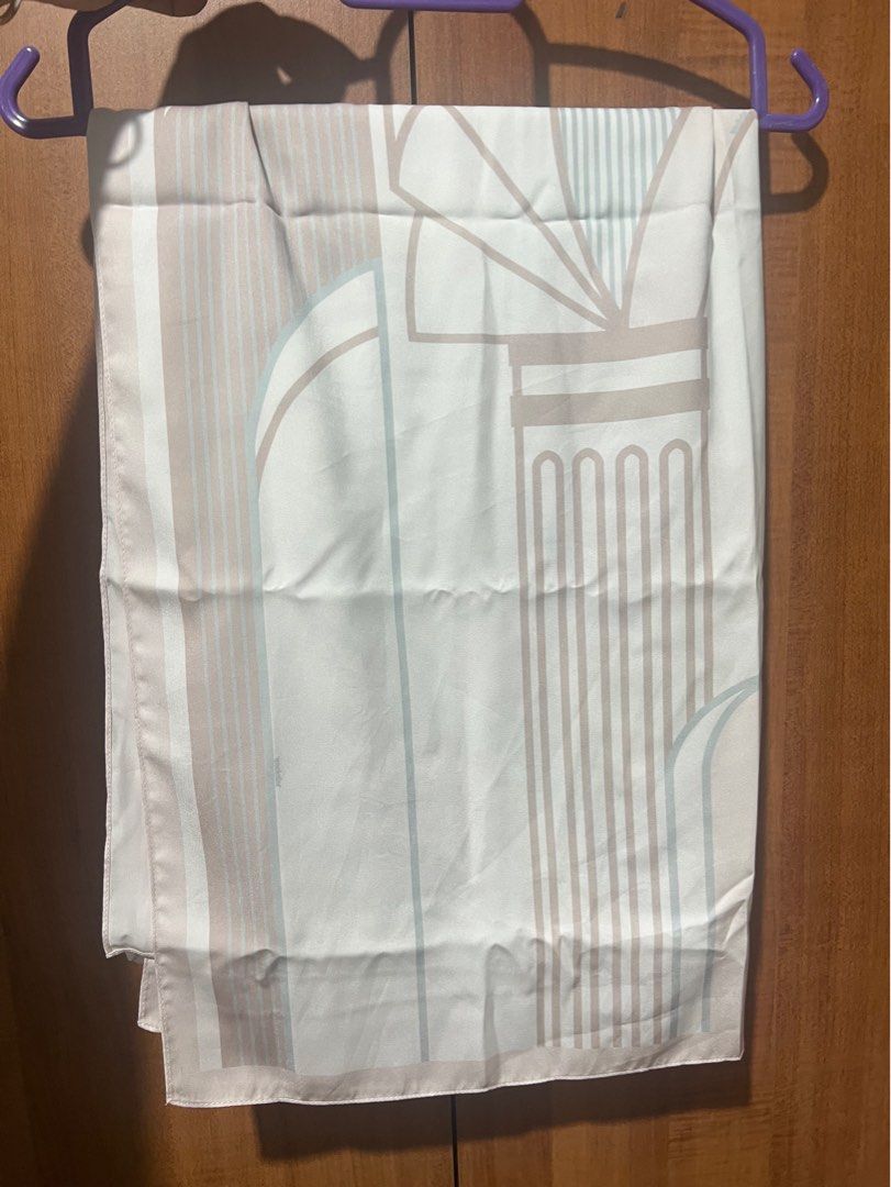 Neelofa shawl, Women's Fashion, Muslimah Fashion, Hijabs on Carousell