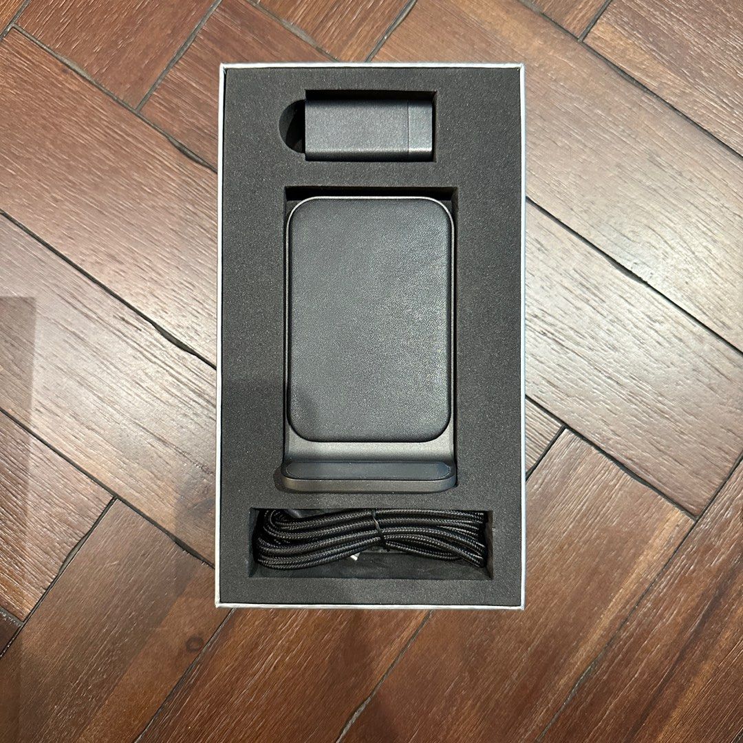 Nomad Base Station Stand, Mobile Phones & Gadgets, Other Gadgets on ...