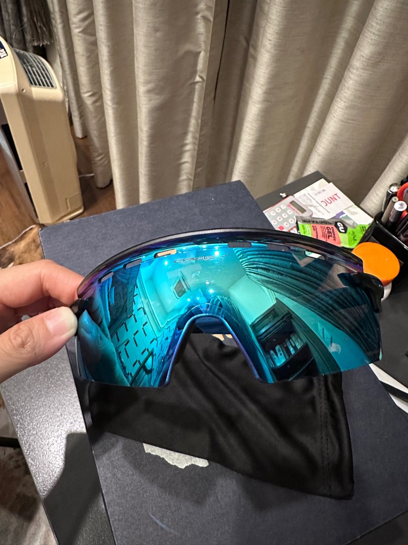 Oakley Encoder Strike Blue Sapphire Priszm, Men's Fashion, Watches ...