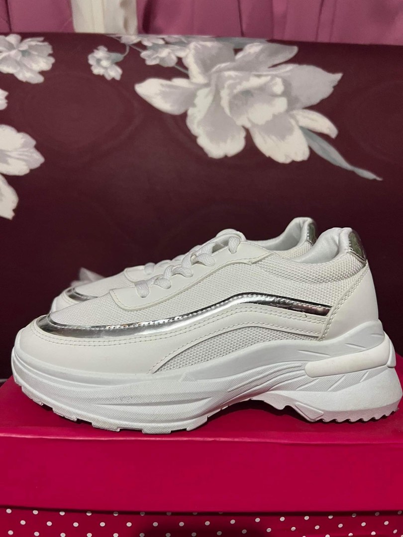 PLATFORM SHOES SO FAB!, Women's Fashion, Footwear, Sneakers on Carousell