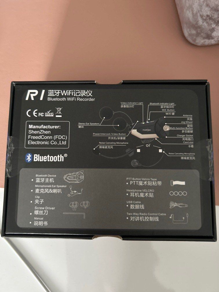 R1 Freedconn Bluetooth helmet intercom with inbuilt camera, Motorcycles ...