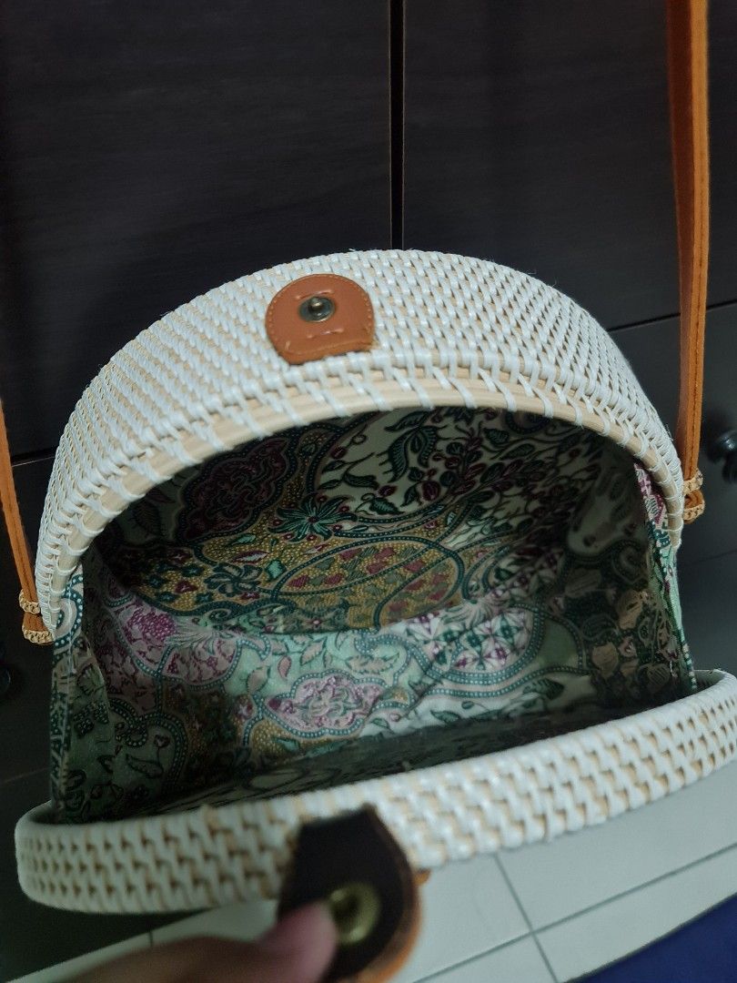 Rattan Bag Beach Picnic sling bag 24cm, Women's Fashion, Bags & Wallets ...