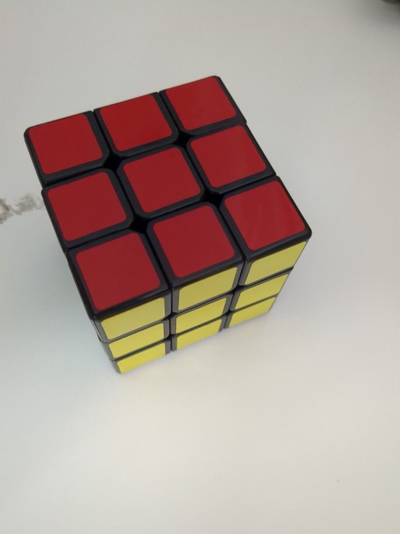 Rubik cube 3 x 3, Hobbies & Toys, Toys & Games on Carousell