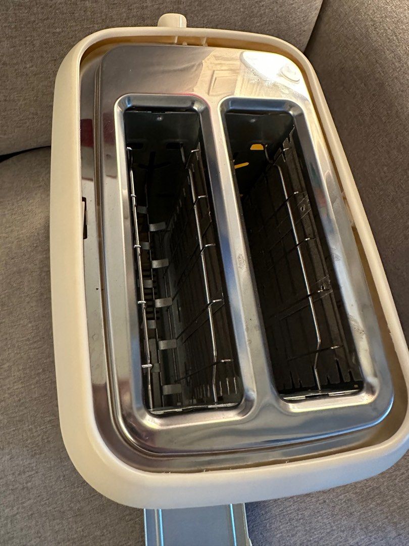 Russell Taylors Retro Toaster RT-10, TV & Home Appliances, Kitchen ...