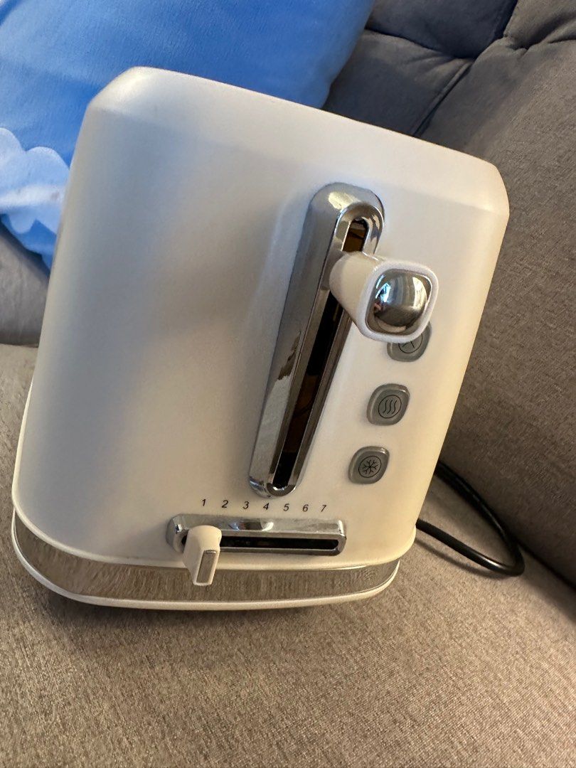 Russell Taylors Retro Toaster RT-10, TV & Home Appliances, Kitchen ...