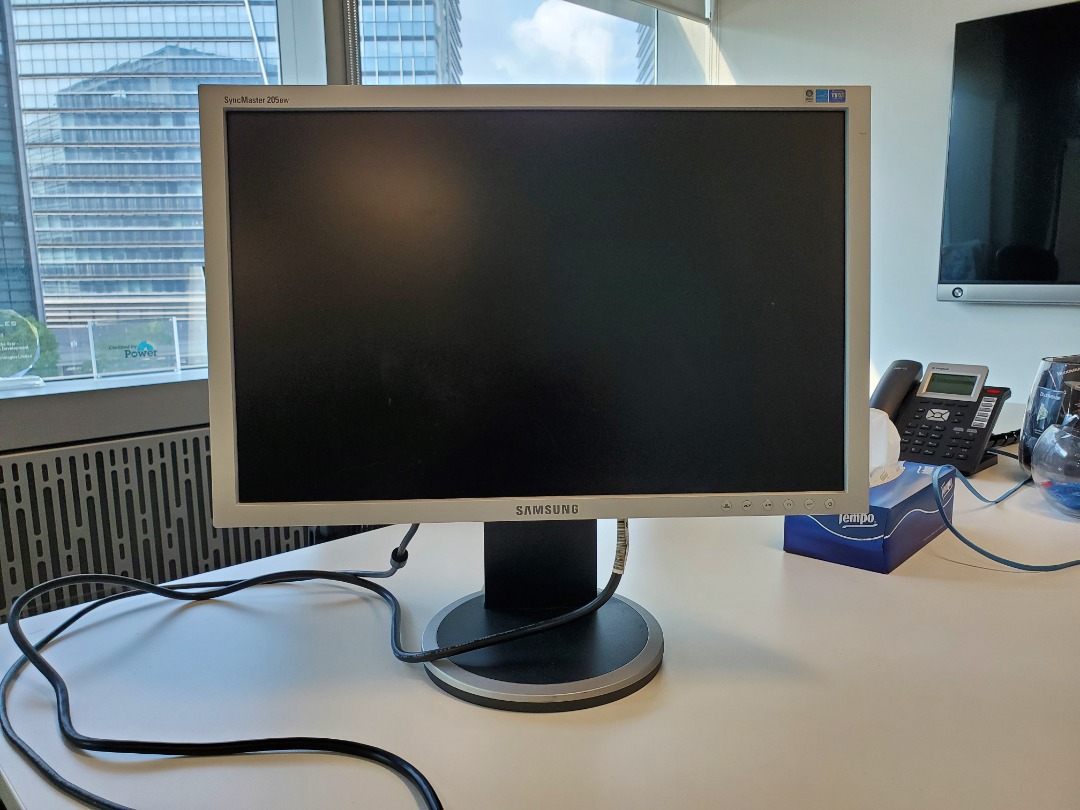 Samsung syncMaster 205bw 21" Monitor, 電腦＆科技, 電腦周邊及配件, 電子屏幕 - Carousell