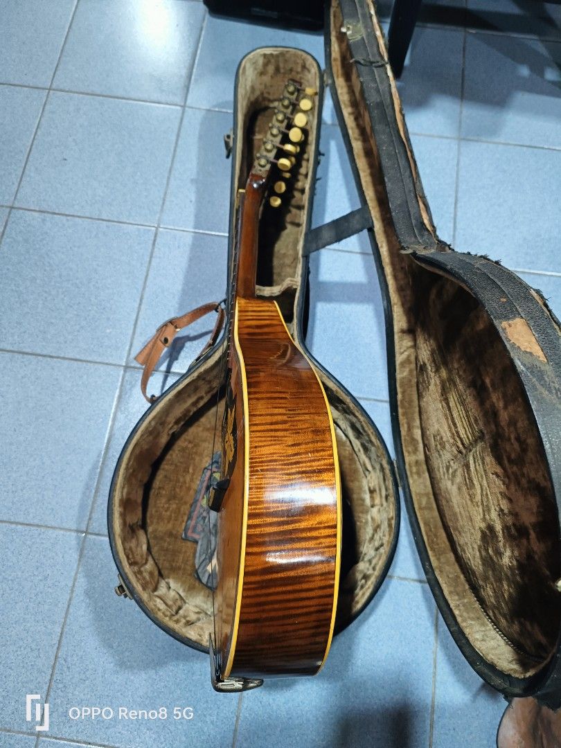 SCHUTZ MARK German Mandolin, Hobbies & Toys, Music & Media, Musical ...