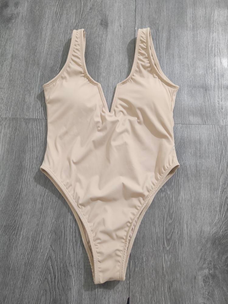 seamless swimsuit high cut cream (sewlocal), Women's Fashion, Swimwear ...