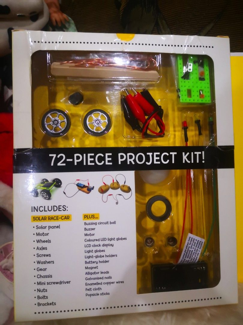 SHOCKING ELECTRICITY *Book & Science Experiment Kit, Hobbies & Toys ...