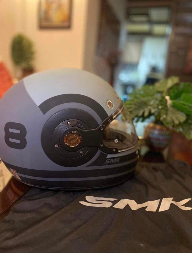 SMK retro ranko full face helmet, Motorbikes, Motorbike Parts ...