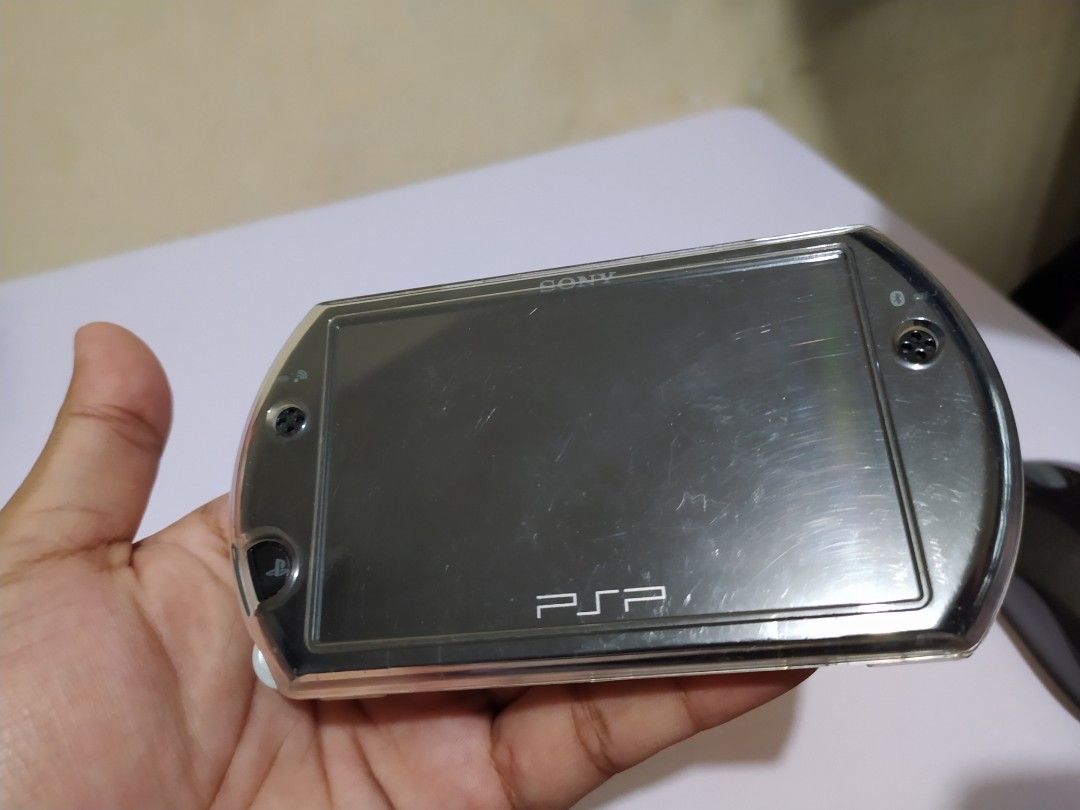 Sony PSP Go Black, Video Gaming, Video Game Consoles, PlayStation on Carousell