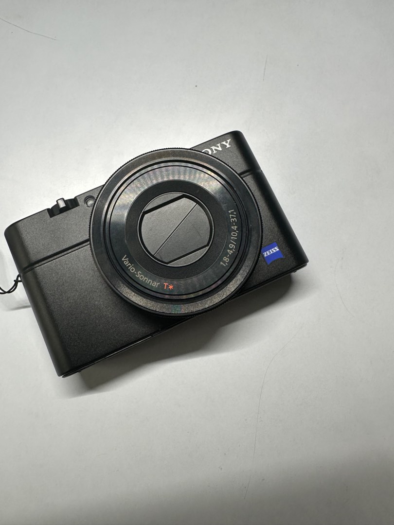 Sony RX100 M1, Photography, Cameras on Carousell