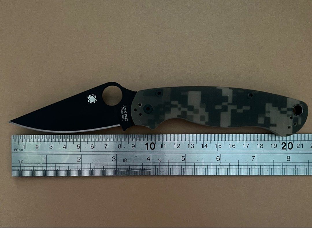 Spyderco Paramilitary 2 black, Sports Equipment, Hiking & Camping on ...